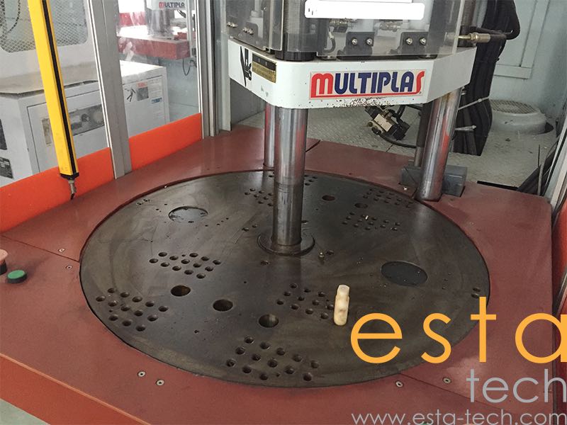MULTIPLAS V3-2R-35T-CQ (YR2010-2014) Used Vertical Plastic Injection M ...